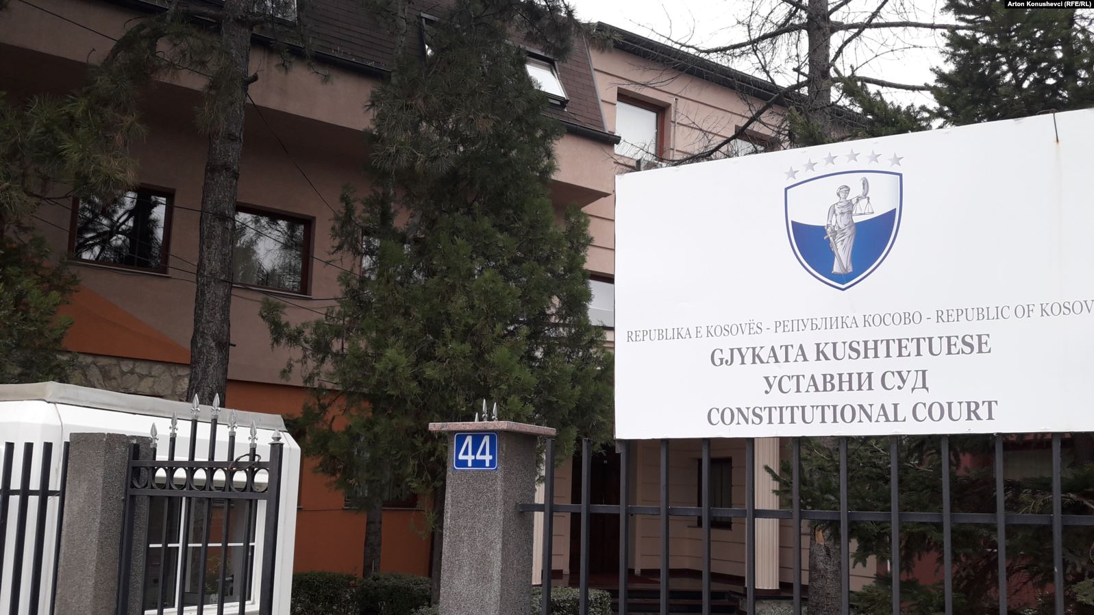 13 kandidatë për gjyqtarë në Gjykatën Kushtetuese, intervistimi më 29 ...