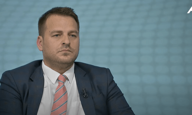 Armend Muja:"Grenell, njeri i opozitës" - GazetaBlic