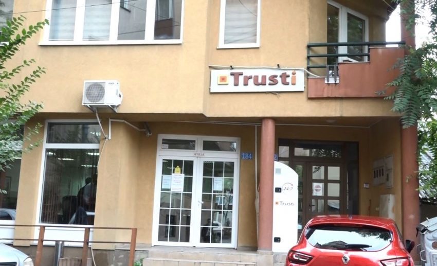 Projektligji për Trustin në duart deputetëve, këto janë procedurat deri ...