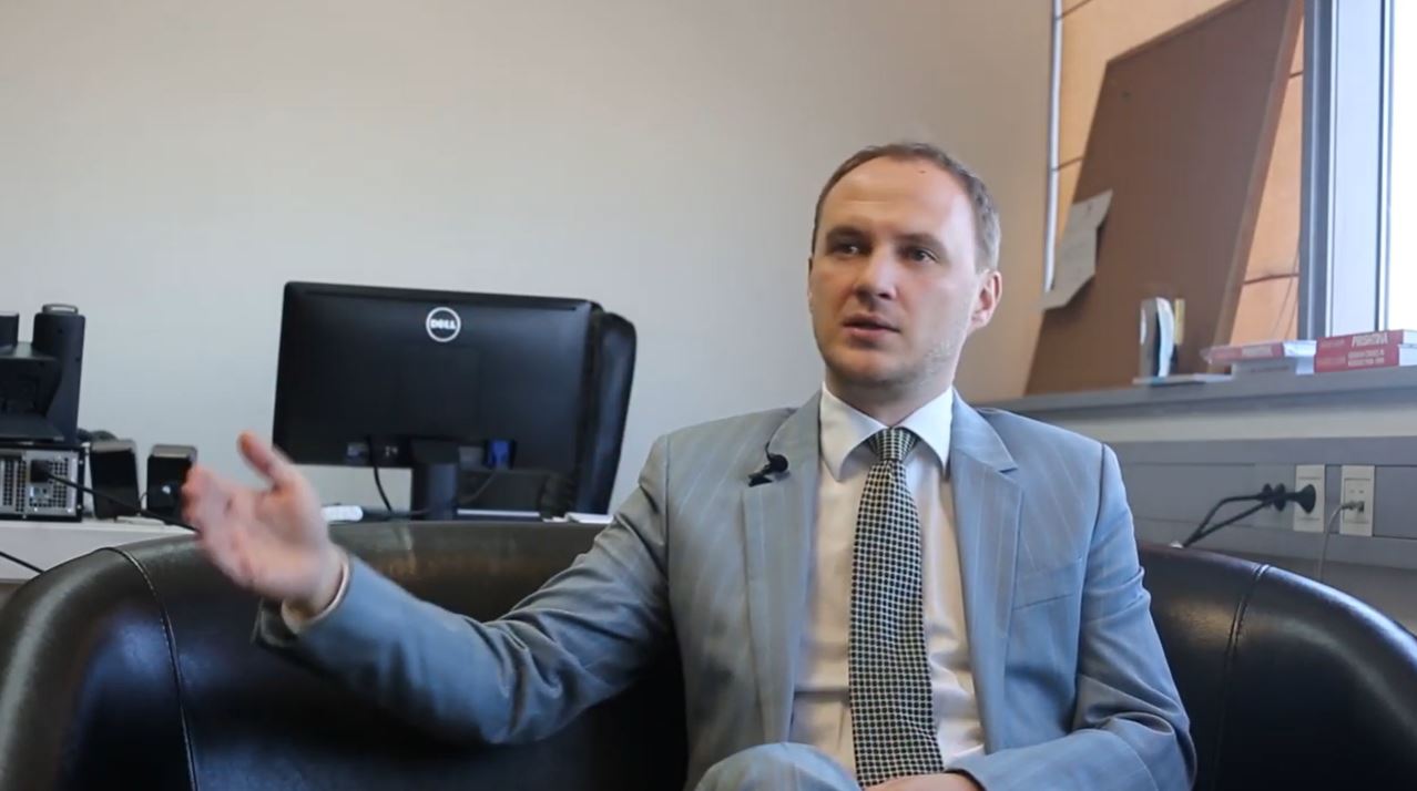 Petrit Selimi: Jemi një incident madhor larg konfliktit të armatosur me ...