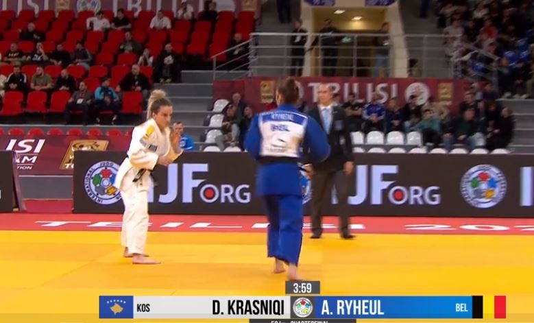 E pandalshme Distria Krasniqi, kalon në gjysmëfinale - GazetaBlic