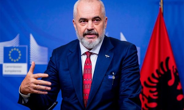 Edi Rama insiston që NATO-ja ta rimarrë kontrollin e veriut të Kosovës ...