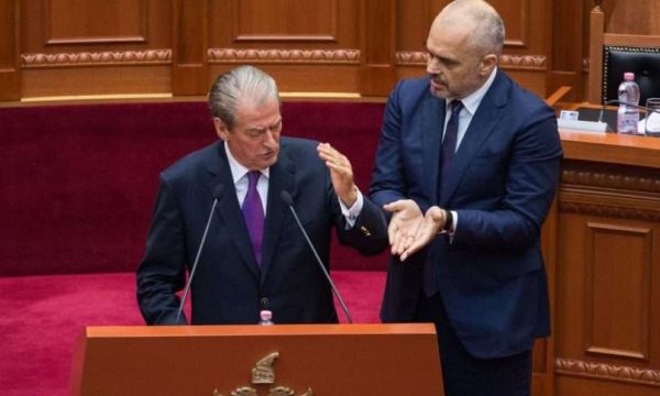 Berisha: Edi Rama më ndjek në Facebook, mos u struk! Nuk të shpëtojnë ...