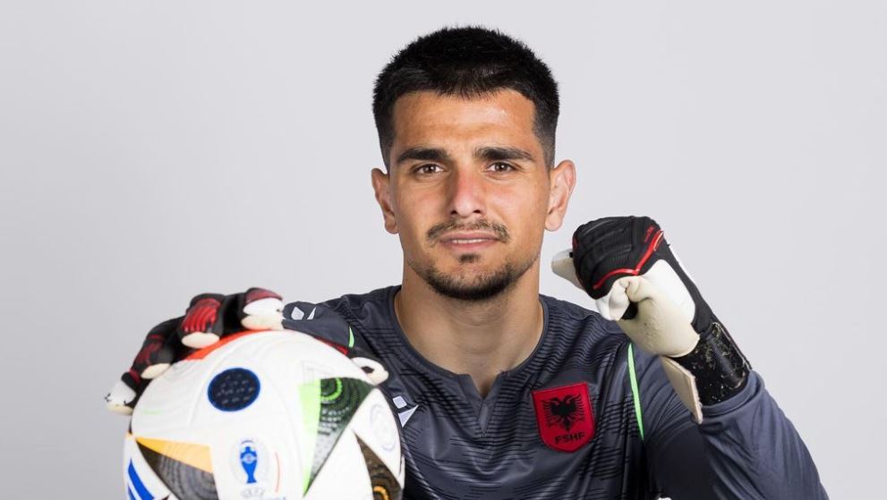 Simoni mbetet jashtë listës, por udhëton me kuqezinjtë drejt Gjermanisë ...