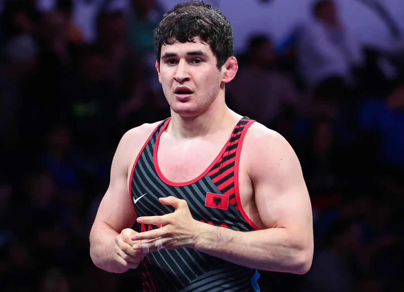 Paris 2024/ Valiev e nis me fitore me përmbysje, mundësi kuqezi kalon ...