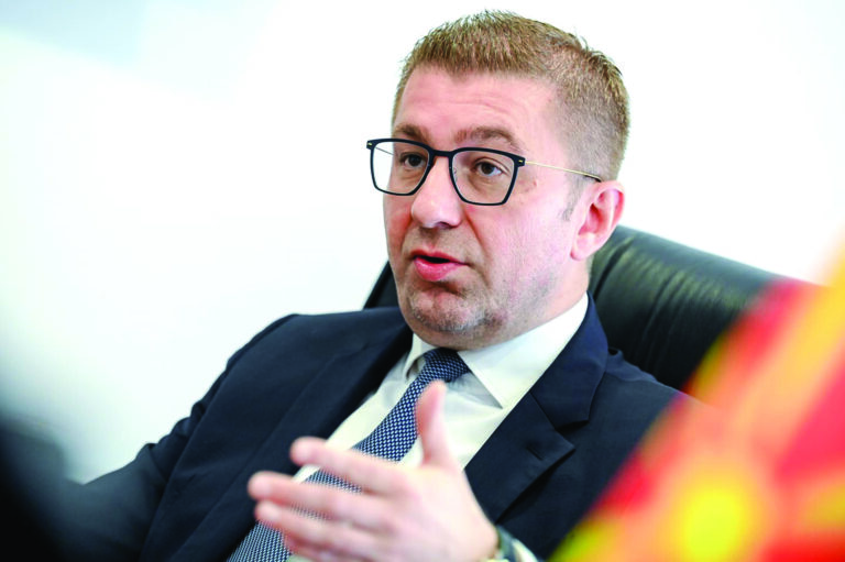 Mickoski: Ajri në Shkup disa ditë ishte më i pastër se në Prishtinë ...