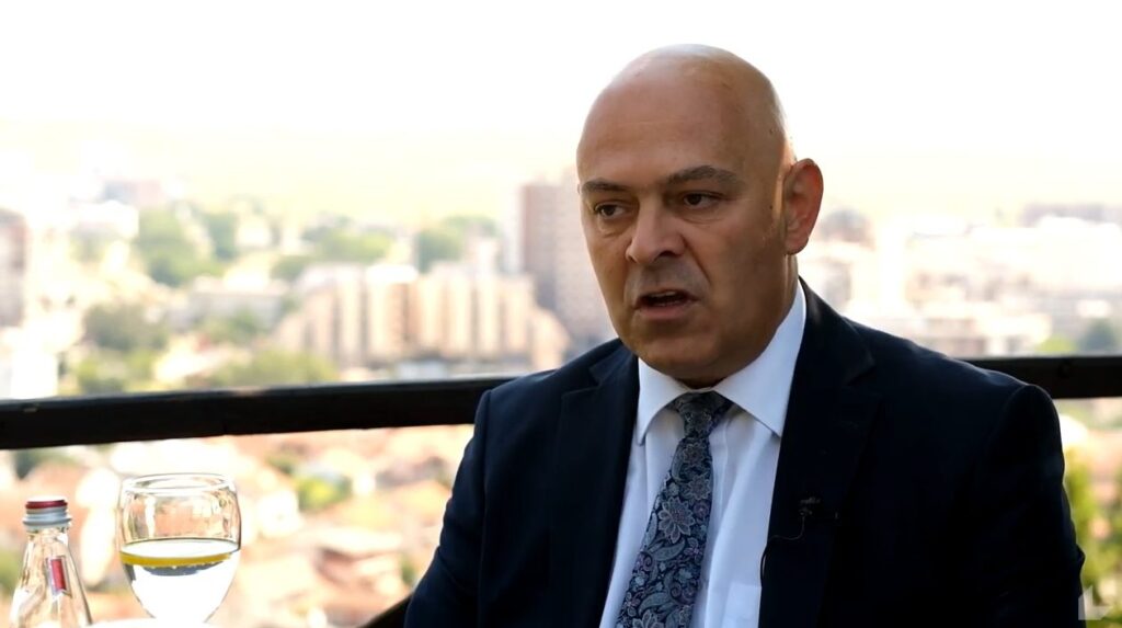 Gjini për rastin e Pecit: Blerim Isufaj rrezikon të bëhet hero i ...