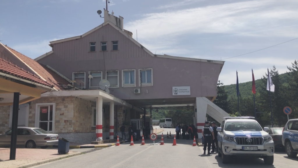 Kapet sasi e madhe e heroinës në Kapshticë, një i arrestuar - GazetaBlic