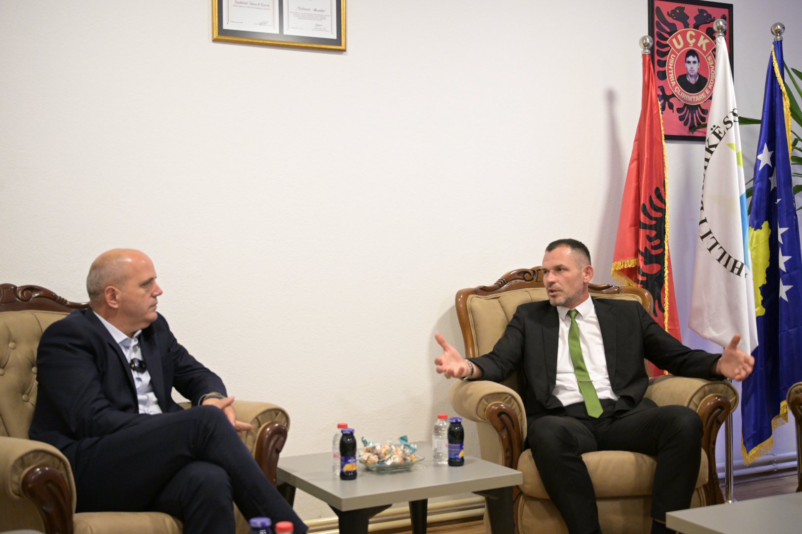 Hyseni viziton Bashkësinë Islame në Podujevë: Çdo kërkesë e tyre do të ...