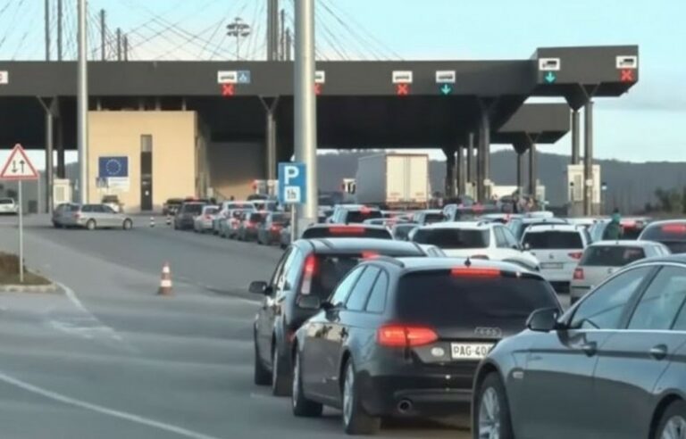 Gjendje e qetë në pikat e kalimit kufitar, pa kolona dhe me pritje ...